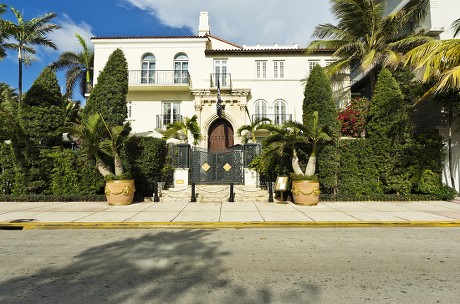 Casa Casuarina Versace Mansion Ocean Drive Editorial Stock Photo ...