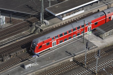 250 Elevated railway track Stock Pictures, Editorial Images and Stock ...