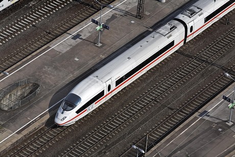 250 Elevated railway track Stock Pictures, Editorial Images and Stock ...