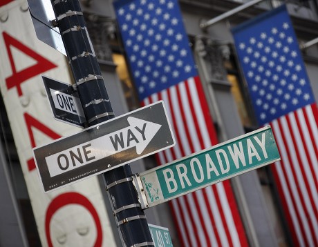 17 Directional flag Stock Pictures, Editorial Images and Stock Photos ...