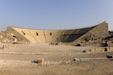 500 Roman amphitheatres Stock Pictures, Editorial Images and Stock ...