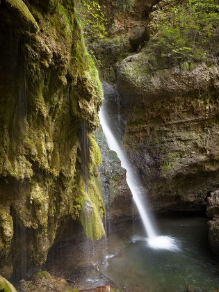 65 Rock basins Stock Pictures, Editorial Images and Stock Photos ...