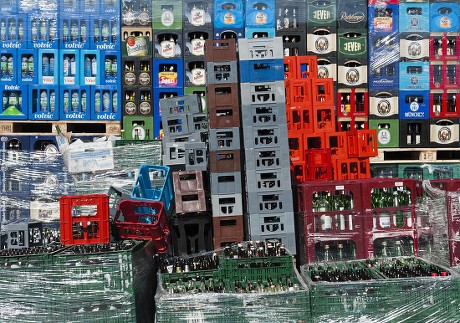 21 Crates piled up Stock Pictures, Editorial Images and Stock Photos ...