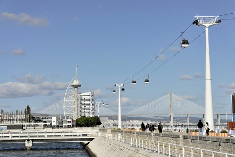 500 Gondola lifts Stock Pictures, Editorial Images and Stock Photos ...