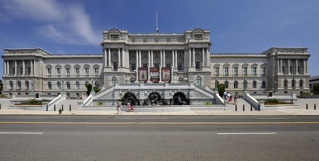 2 Exteriors of the american library of congress building Stock Pictures ...