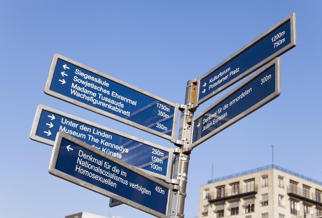 1,000 Directional board Stock Pictures, Editorial Images and Stock ...