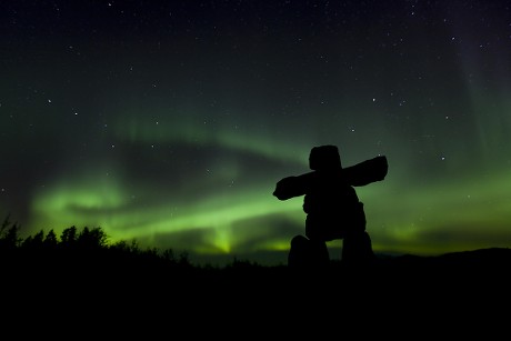 Silhouette Inuit Stone Man Inukshuk Inuksuk Editorial Stock Photo ...