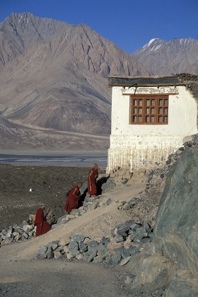 Monks Diskit Monastery Deskit Gompa Hunder Editorial Stock Photo ...