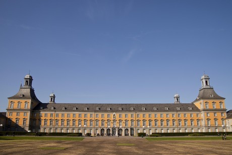 1,000 Exteriors of the school building Stock Pictures, Editorial Images ...