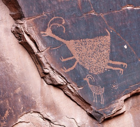 Petroglyphs Etched Sandstone Symbols Prehistoric Historic Editorial ...