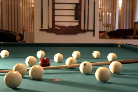 250 Billiards table Stock Pictures, Editorial Images and Stock Photos ...