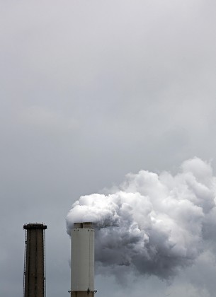 250 Smoke from stack Stock Pictures, Editorial Images and Stock Photos ...
