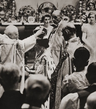 Coronation Elizabeth Angela Marguerite Boweslyon 1900 Editorial Stock ...