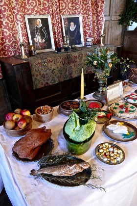 Traditional Tudor Decorations Display Tudor Banquet Editorial Stock ...