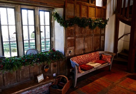 Traditional Tudor Decorations Display Tudor Banquet Editorial Stock ...