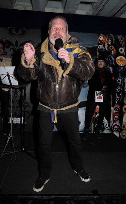 Berwick Street Market Christmas Lights Stock Pictures, Editorial Images ...
