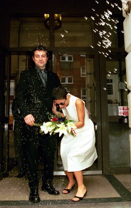 Rufus Sewell Marries Girlfriend Yasmin Abdullah Redaktionelles Stockfoto – Stockbild | Shutterstock