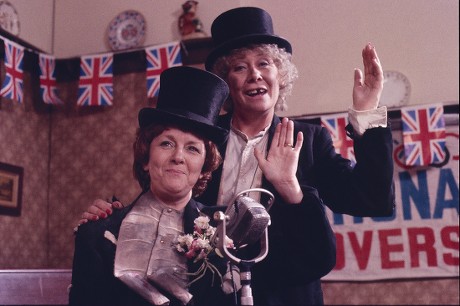 Coronation Street Olympics Rovers Return Vs Editorial Stock Photo ...