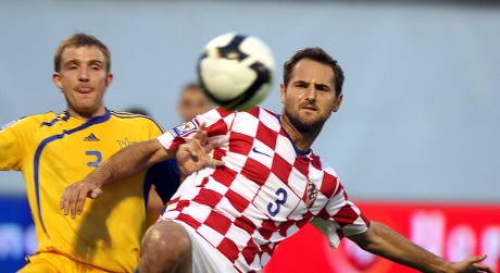 Josip Simunic Croatia R Struggles Ball Editorial Stock Photo - Stock ...