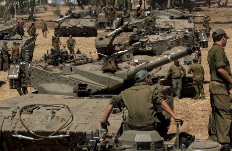 Israeli Soldier Prepare Line Merkava Tanks Editorial Stock Photo ...