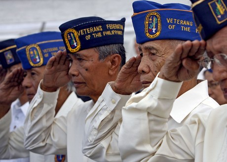 Filipino War Veterans Salute During Memorial Editorial Stock Photo ...