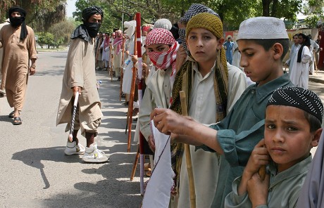 Talibanstyle Students Line Young Devotees Protect Editorial Stock Photo ...