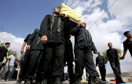 Lebanese Men Carry Coffin Lebaneseamerican Hezbollah Editorial Stock ...
