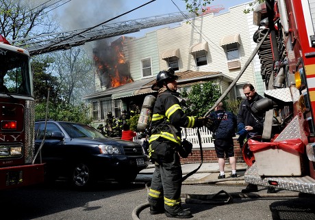 New York City Firefighters Work Extinguish Editorial Stock Photo ...