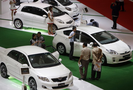 Indonesians Look New Cars During Indonesias Editorial Stock Photo ...