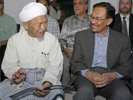Former Malaysian Deputy Prime Minister Anwar Editorial Stock Photo ...