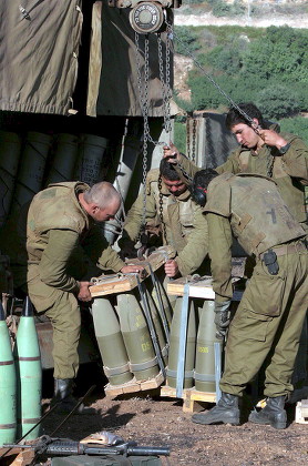 Israeli Soldiers Prepare Shells Fire Targets Editorial Stock Photo ...