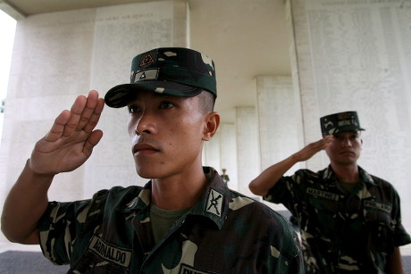 Philippine Army Soldiers Salute Amidst Walls Editorial Stock Photo ...