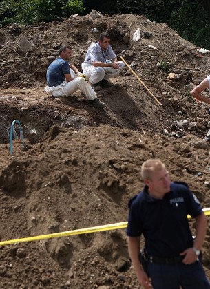 Forensic Experts Digging Mass Grave Site Editorial Stock Photo - Stock ...