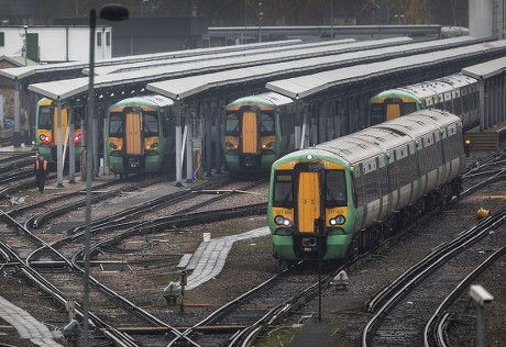 Southern rail strike, London, UK - 13 Dec 2016 Stock Pictures ...