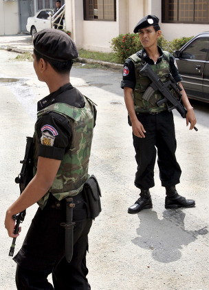Cambodian Police Stand Guard During Arrival Editorial Stock Photo ...