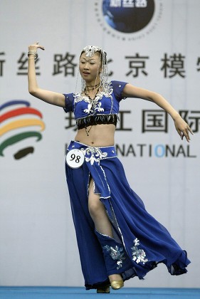 Dancer Wearing Traditional Ethnic Clothing Performs Editorial Stock ...