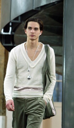 France Fashion Show - Jan 2004 Stock Pictures, Editorial Images and ...