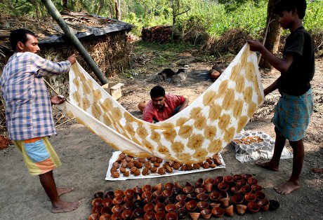 Indian Gur Makers Patal Mallik L Editorial Stock Photo - Stock Image ...