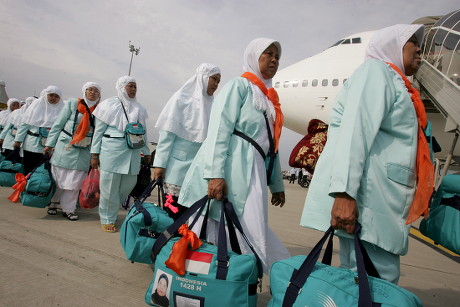 Indonesian Muslims Board Special Airplane Flying Editorial Stock Photo ...