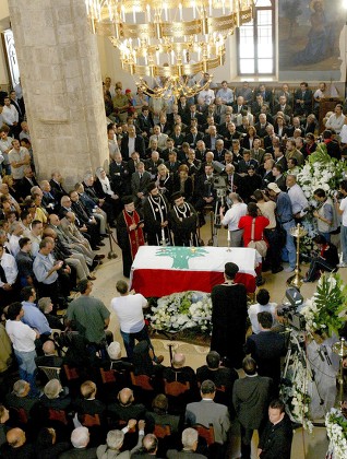 Lebanon Funeral - Jun 2005 Stock Pictures, Editorial Images and Stock ...