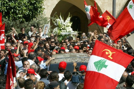 Lebanon Funeral - Jun 2005 Stock Pictures, Editorial Images and Stock ...