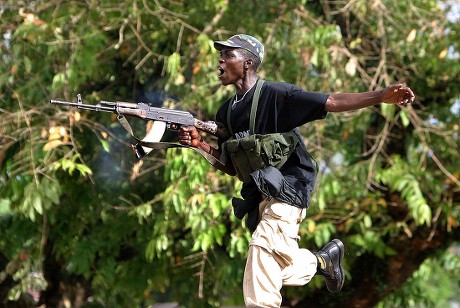 Liberia Frontline Fighting - Jul 2003 Stock Pictures, Editorial Images ...