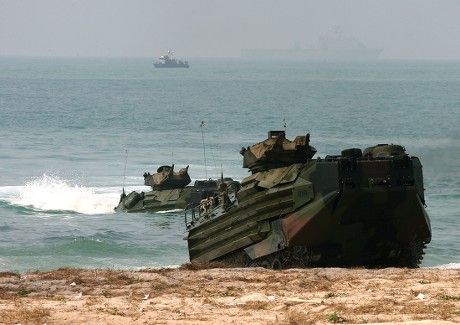 Us Amphibious Assault Vehicle Aav Wade Editorial Stock Photo - Stock ...