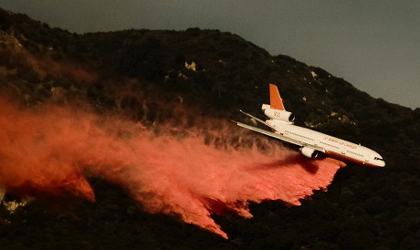 Dc10 Drops Fire Retardant Fire Crews Editorial Stock Photo - Stock ...