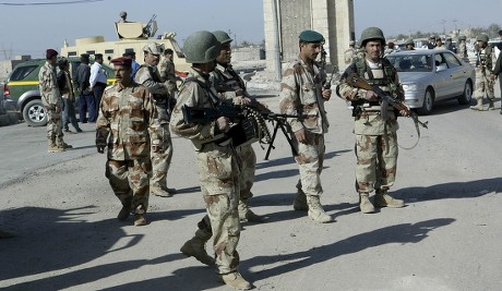 Iraqi Soldiers Stand Checkpoint Basra South Editorial Stock Photo ...