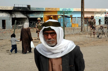 Iraqi Family Walks Near Humanitarian Assistance Editorial Stock Photo ...