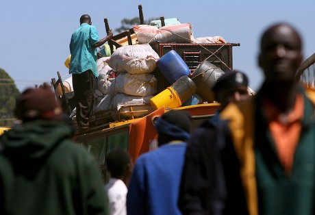 People Load Bus Their Belongings Refugee Editorial Stock Photo - Stock ...