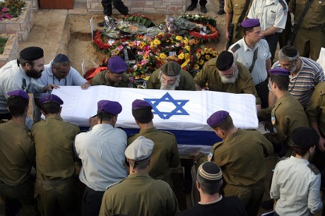 Israeli Soldiers Place Flagdrapped Coffin Aviad Editorial Stock Photo ...