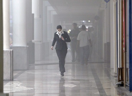 Filipino Mallgoer Runs Safety Shopping Mall Editorial Stock Photo ...
