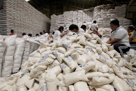 Filipino Workers Repack Government Controlled Rice Editorial Stock ...